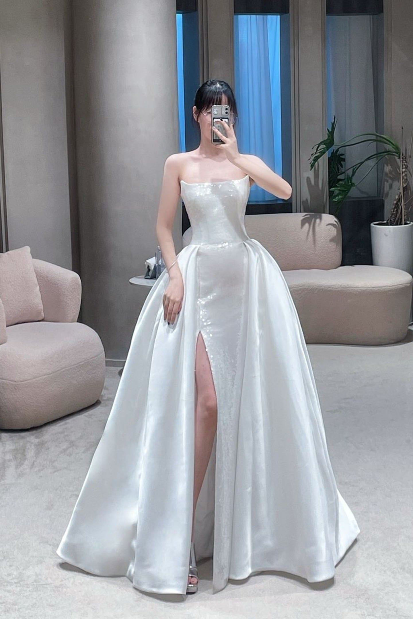 LP Jeanne White Overskirt Gown – GlamEdge Dress & Gown