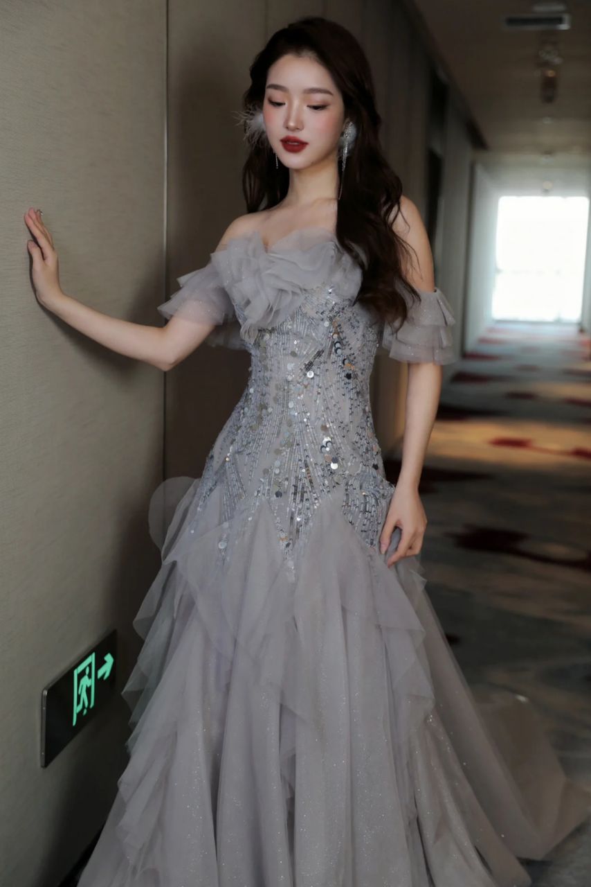 Ariene Greyish Mermaid Gown – GlamEdge Dress & Gown